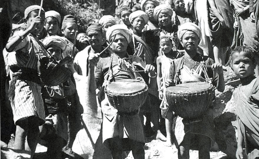 The Shepherd of the Kham: A review of “At the Foot of the Snows” – A ...